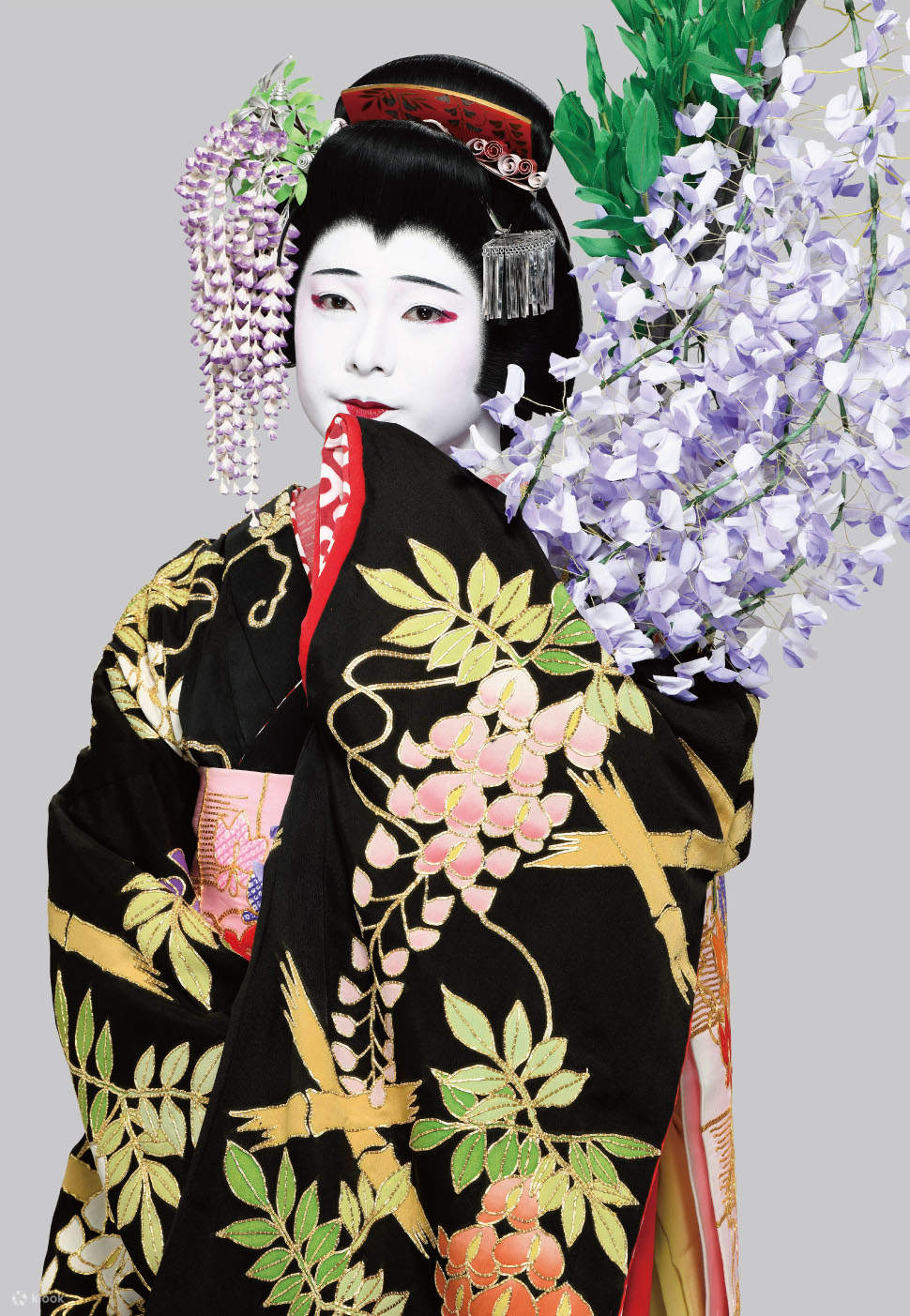 Kabuki Viewing Ticket with English Subtitle Guide and Souvenir - Klook