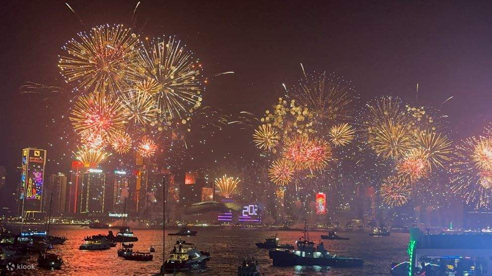 New Year’s Eve Countdown Fireworks Flight - Klook Estados Unidos