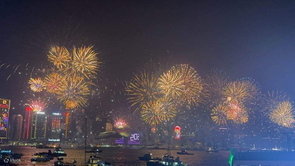 Fortune Ferry -October 1 National Day Fireworks Cruise - Klook The Bahamas