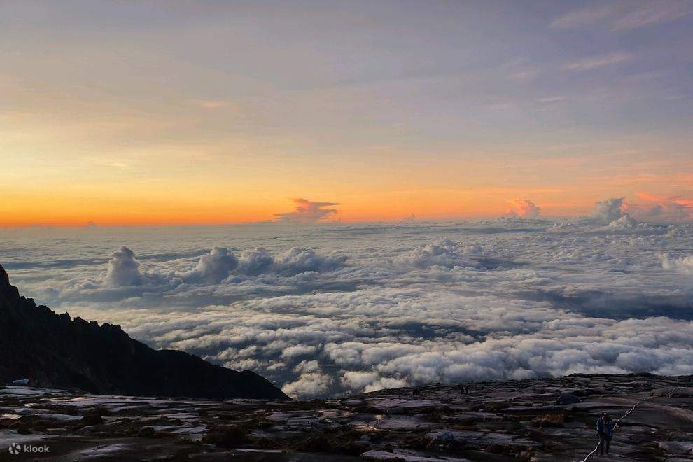 Escursione privata sul Monte Kinabalu tramite il sentiero Timpohon ...