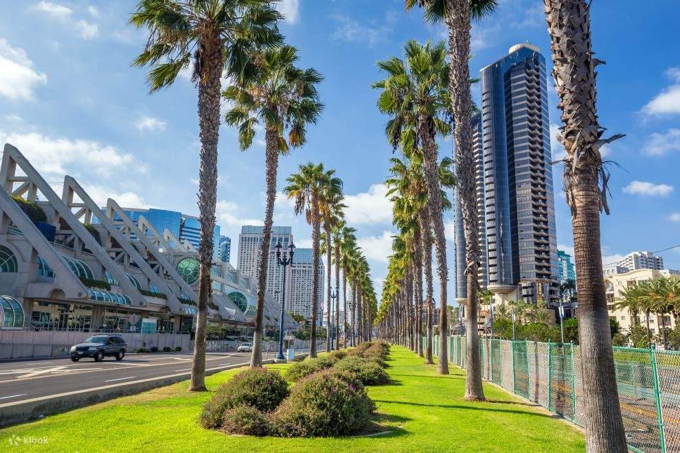 ทัวร์เดินชมริมน้ำซานดิเอโกพร้อมบัตร USS Midway - Klook ประเทศไทย