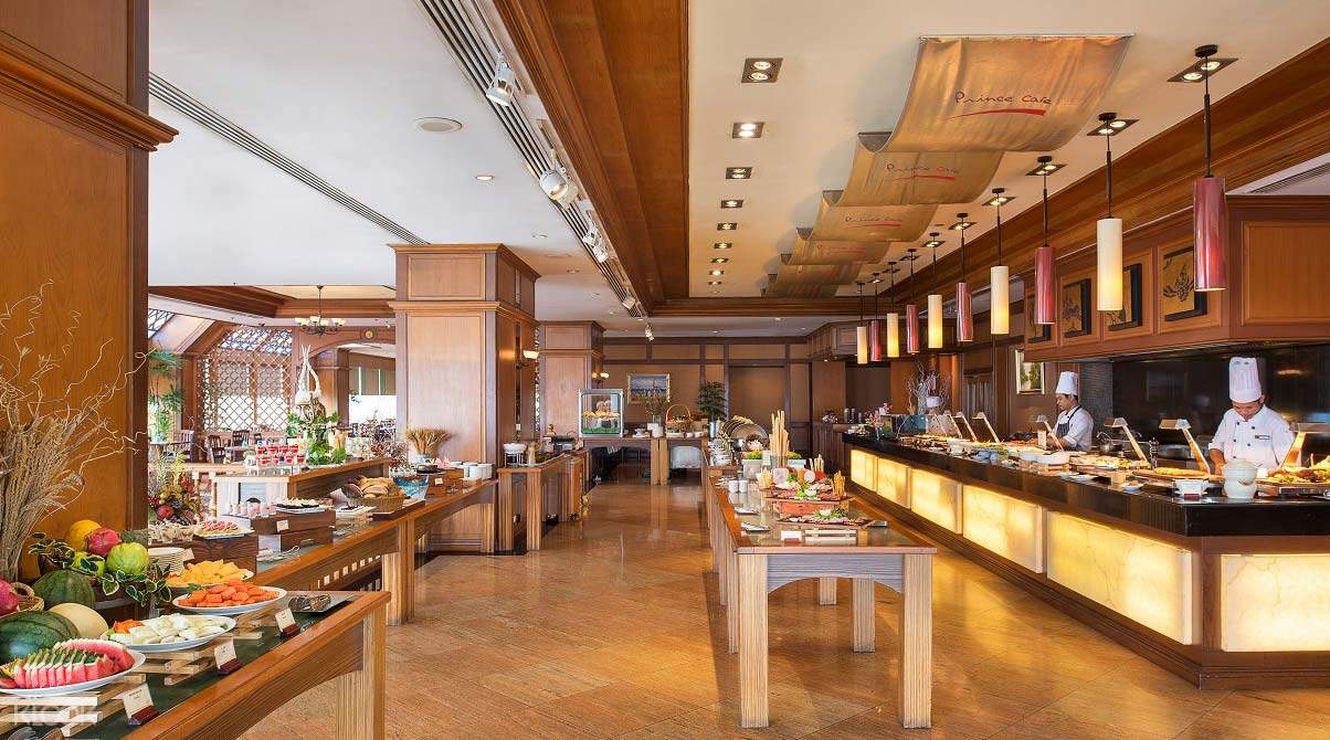 ห้องอาหาร Prince Cafe ที่โรงแรมปรินซ์ พาเลซ กรุงเทพฯ