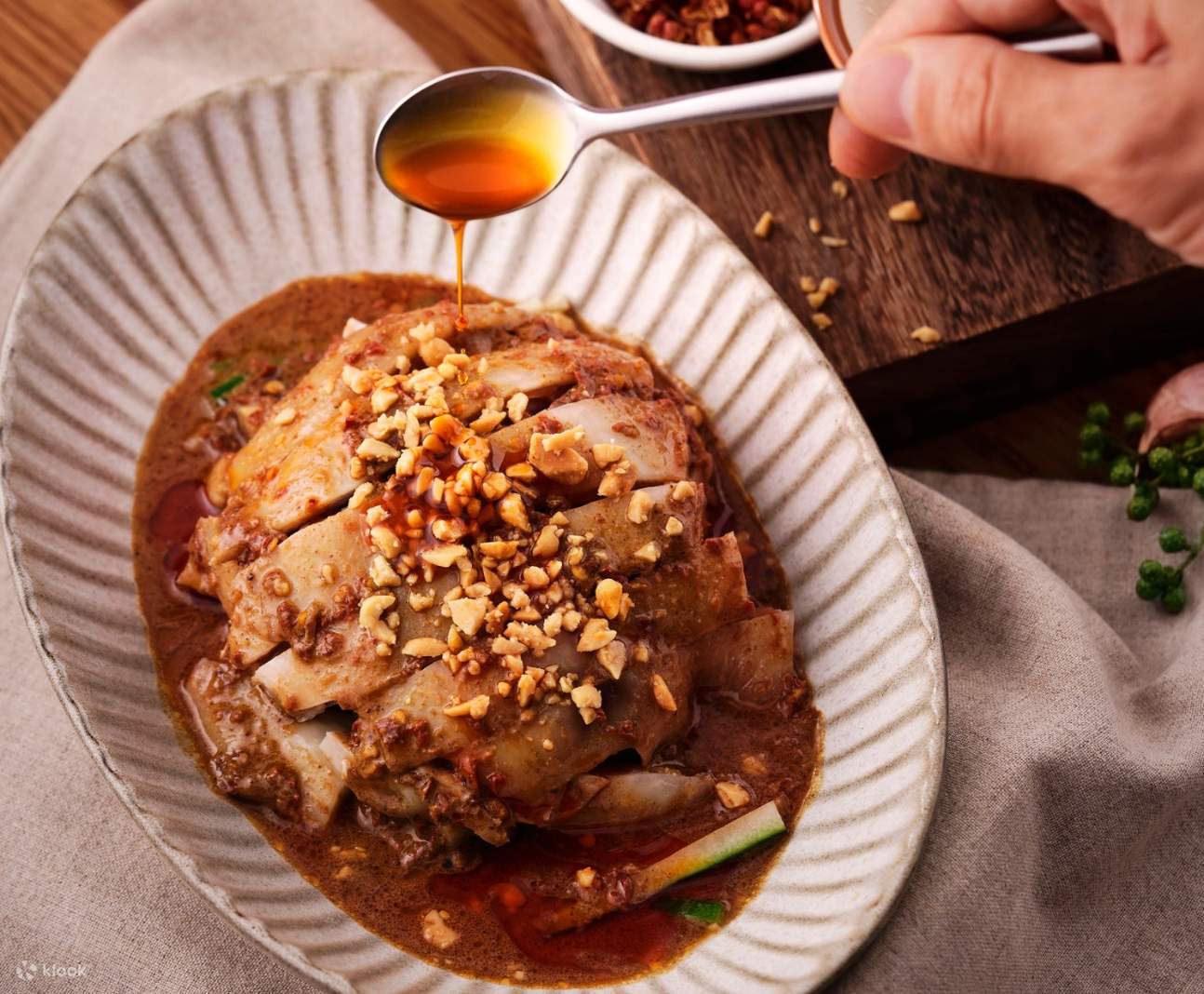 Meal Sets for 2-4 at Kaifun Together in Zhongxiao Fuxing Station