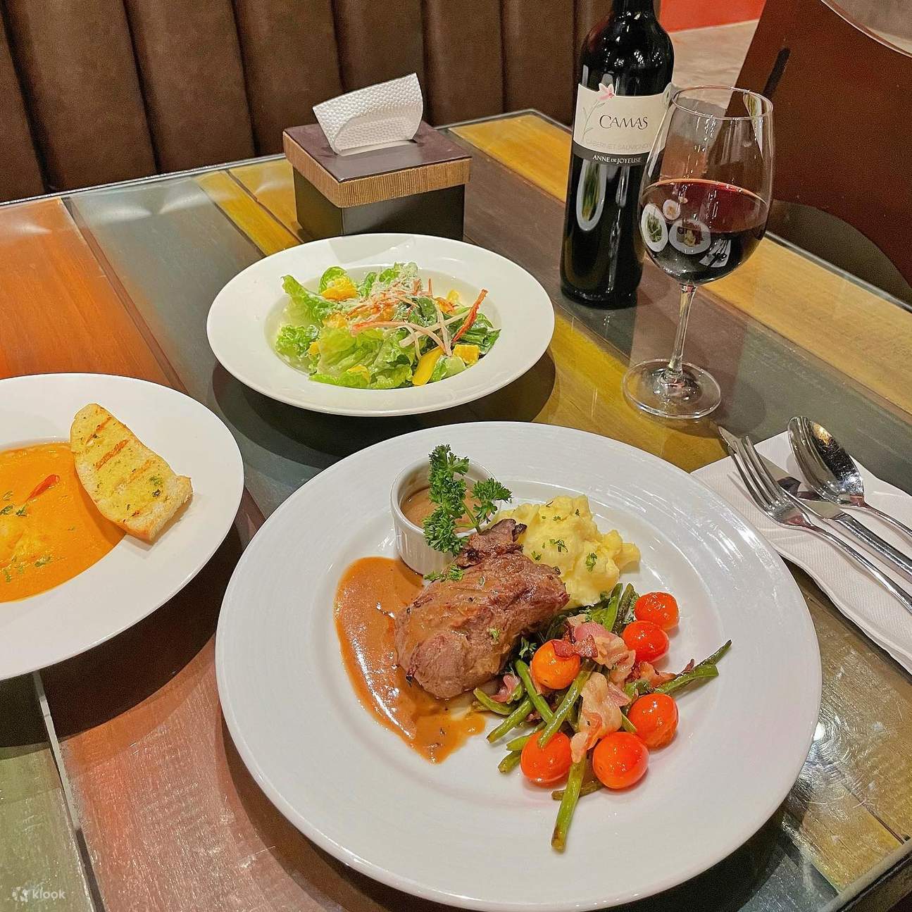 Aloha Boracay Island Grill F&B Offers