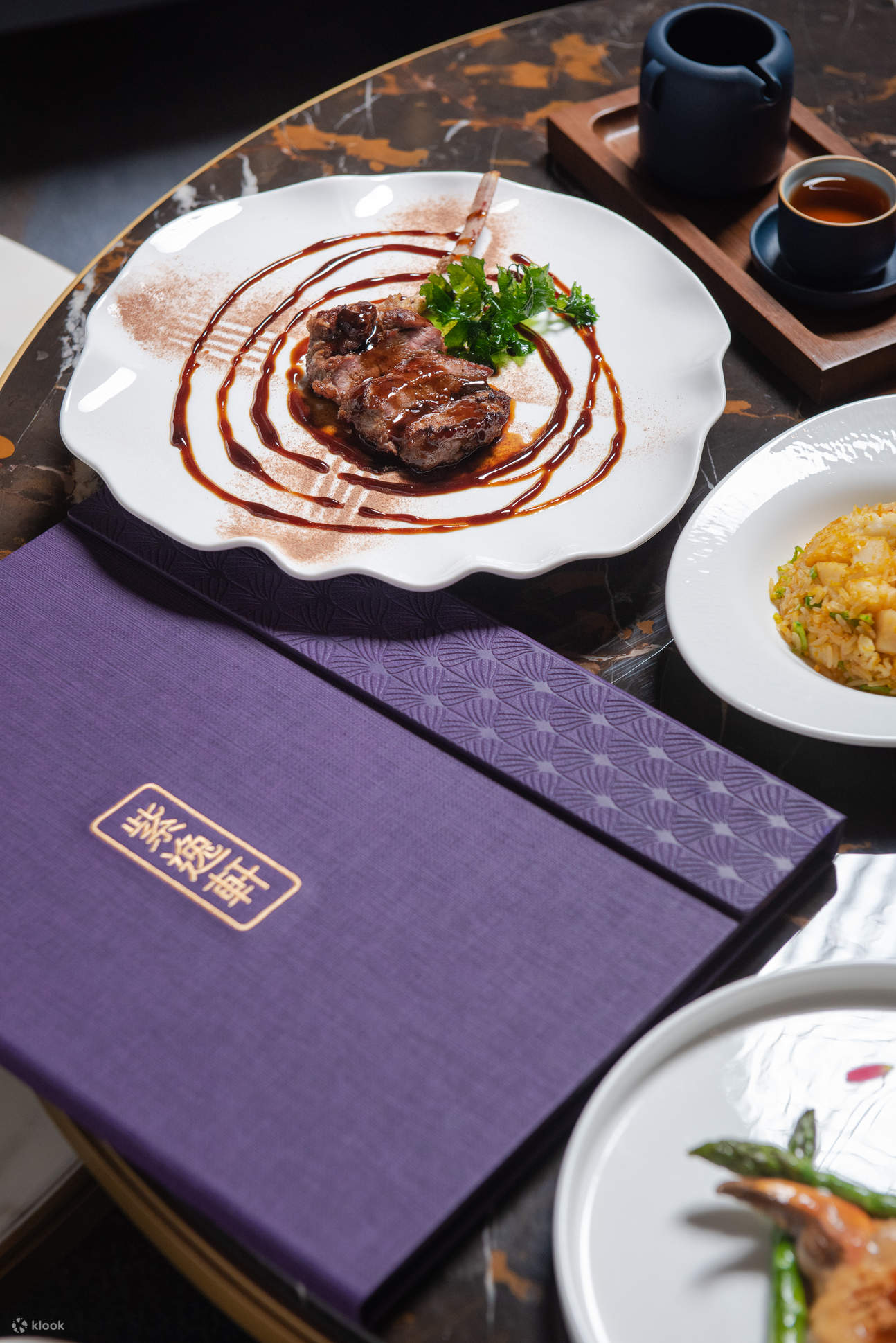 Zi Yat Heen - Michelin 1 Star Chinese Restaurant at Four Seasons Hotel ...