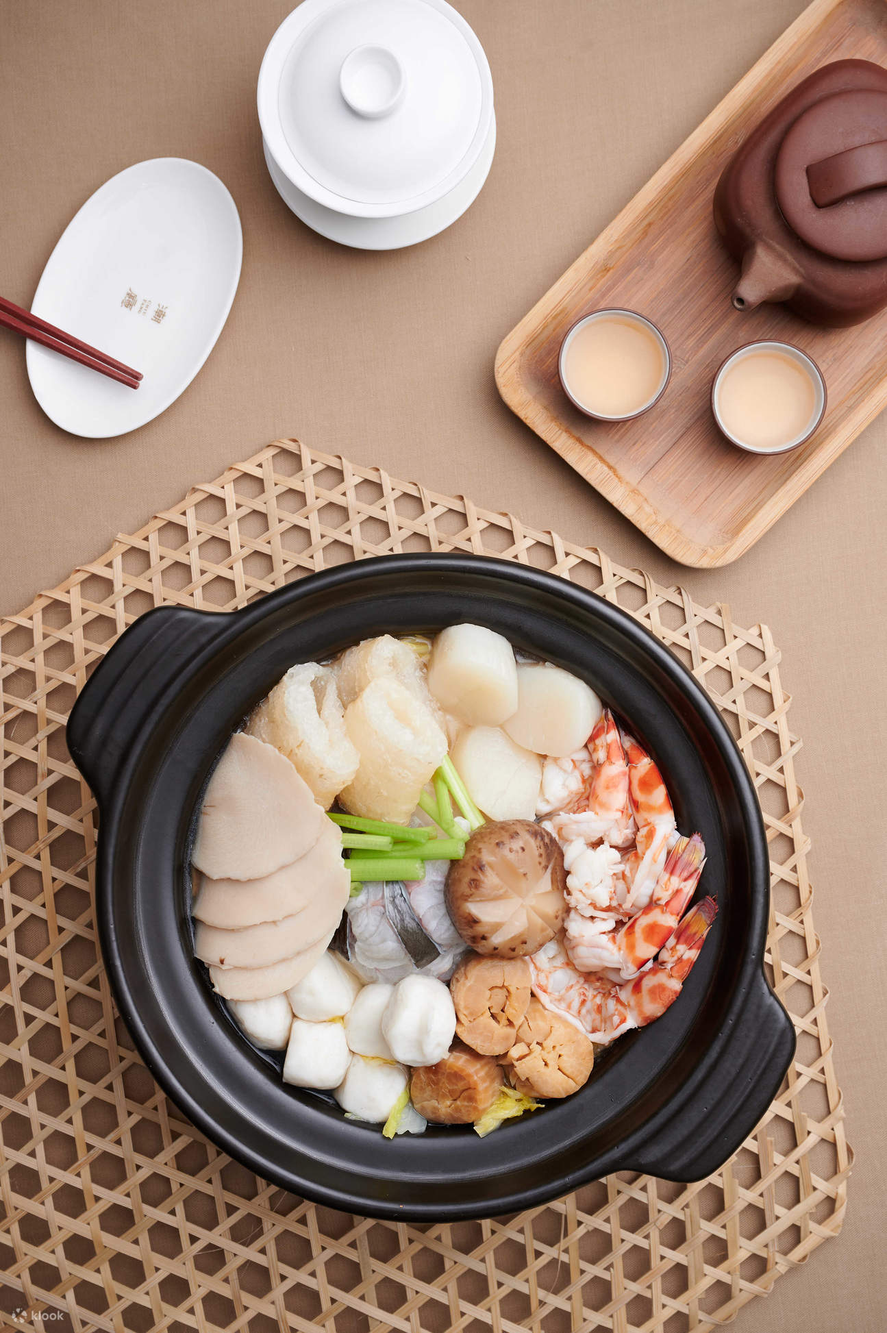 Chiu Tang in Central - Klook Hong Kong Hong Kong