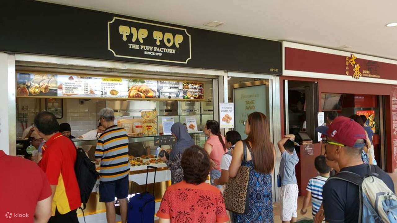Tip Top Curry Puff, Singapura