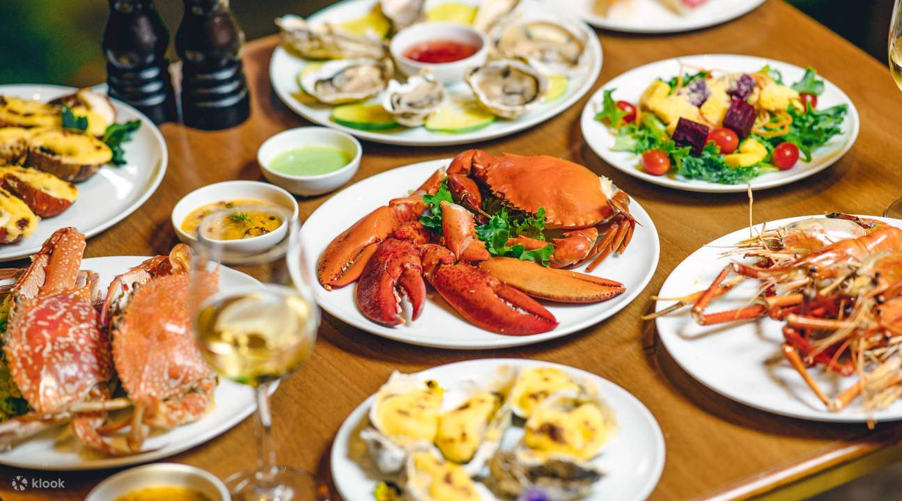 Saigon Café at Sheraton Saigon Hotel & Towers in Ho Chi Minh City