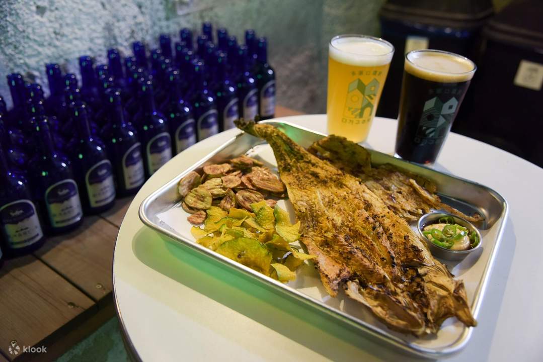 Dagagu Jutaek Beerhouse Sets for 2 in Passion Island, Seoul, South Korea