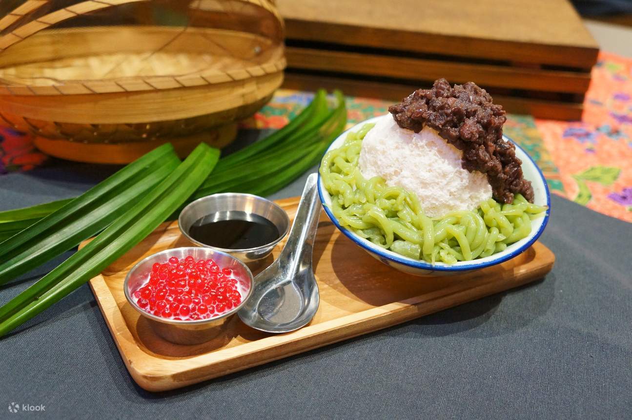 Kakatoo in Kuala Lumpur