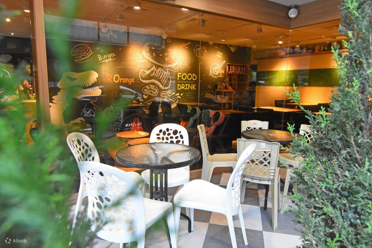 Red Orange Breakfast Shop, Taiwan