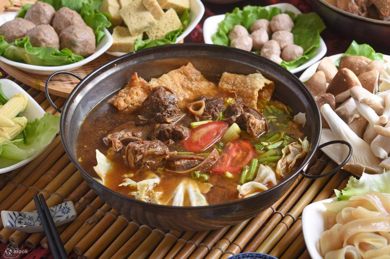 King Ginger Duck Soup & Mutton Hot Pot, Muzha Station - Klook United ...