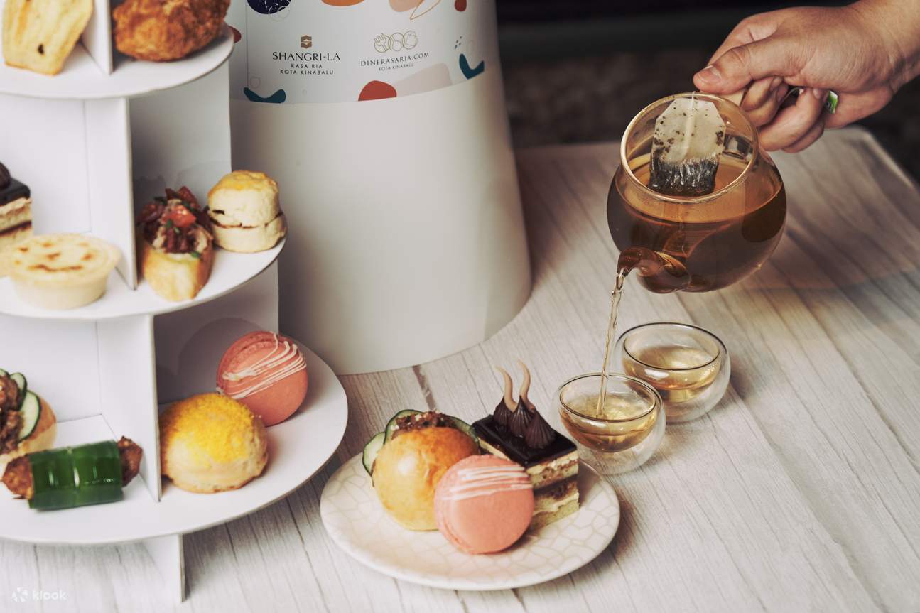 Lobby Lounge in Shangri La Rasa Ria