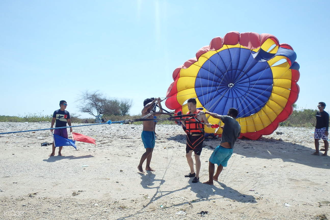 Bali Parasailing - Klook Australia
