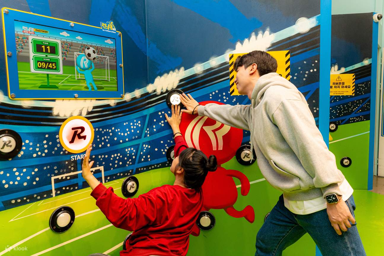 Tiket sa Running Man Thematic Experience Center sa Busan