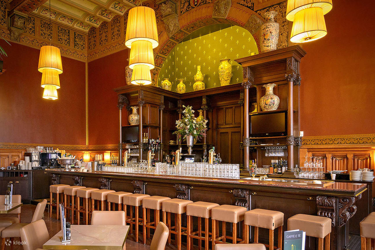 Grand Café Restaurant 1e Klas di Amsterdam Centraal Station, Belanda