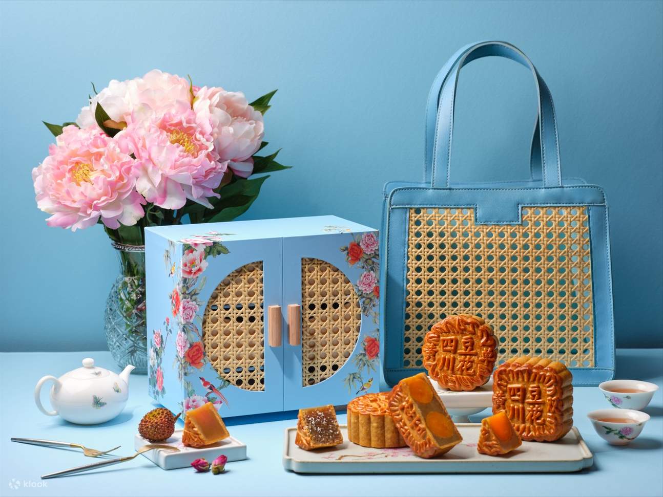 Mid-Autumn Splendours by Si Chuan Dou Hua at Parkroyal on Beach Road ...