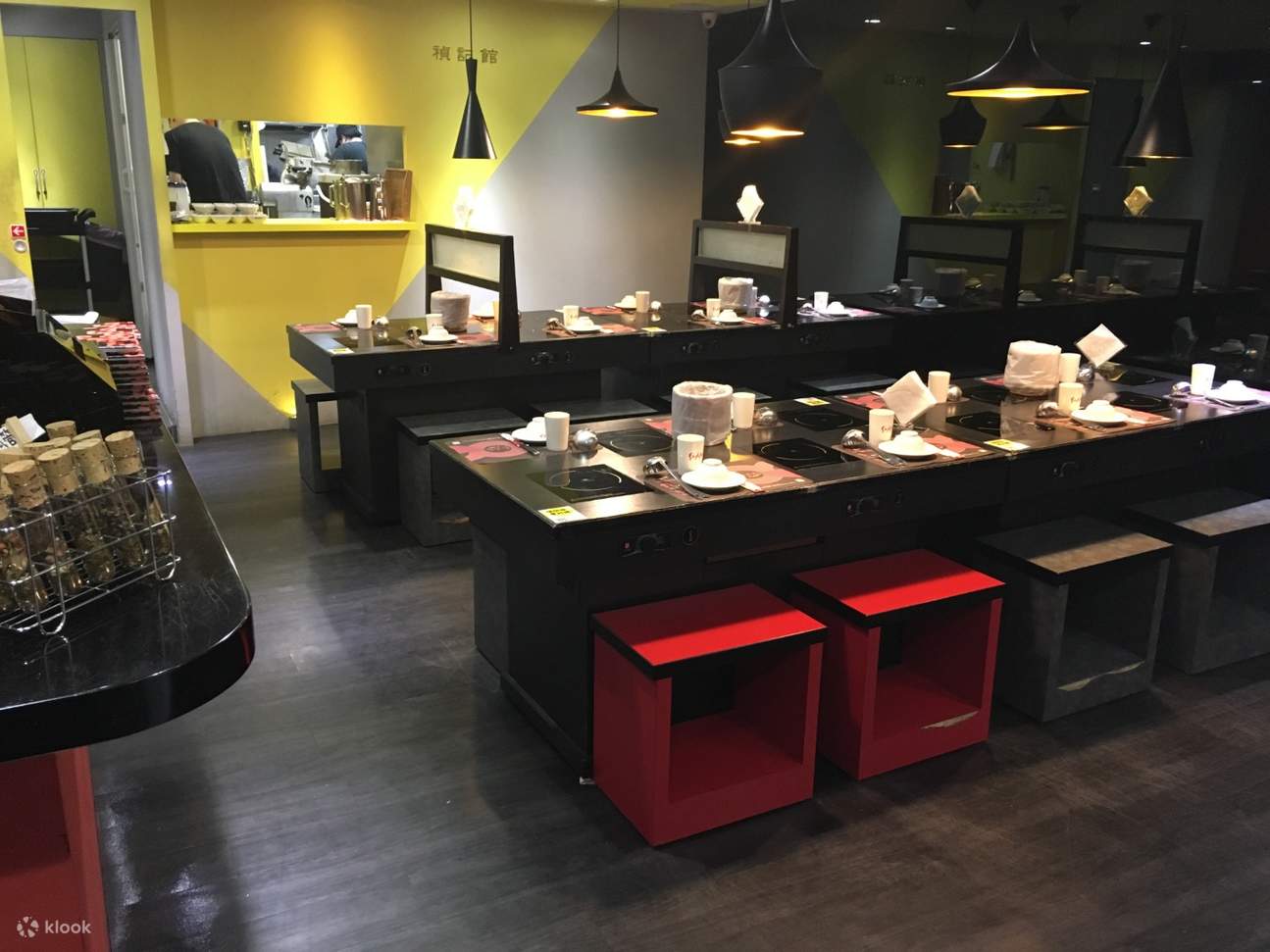 Red 99 Individual Spicy Hot Pot at Sun Yat-Sen Memorial Hall Station