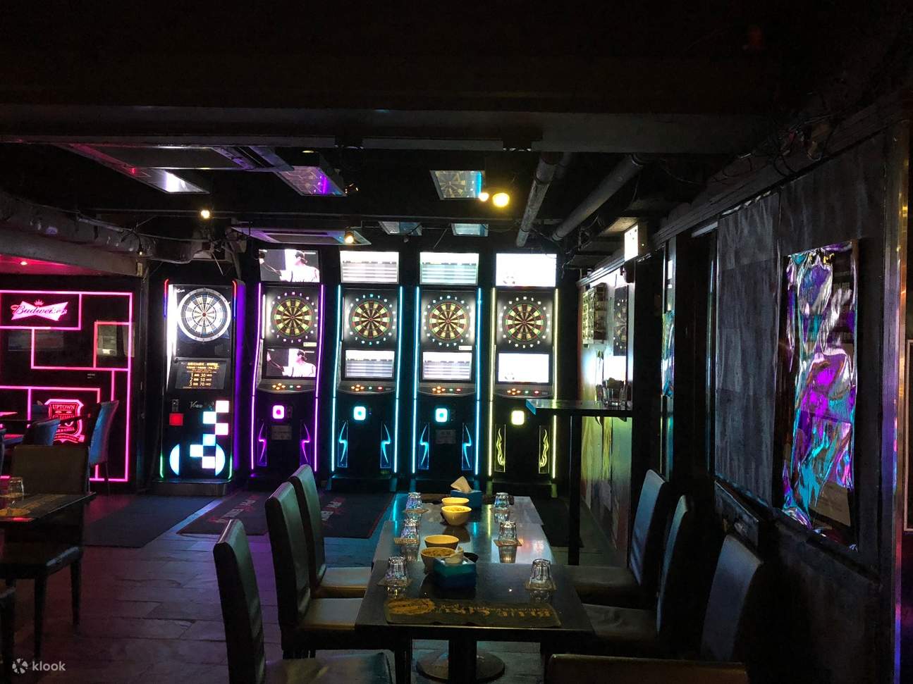 Uptown 90 Bar & Grill World Cup Exclusive 4 Beers and Snack in Wan Chai ...