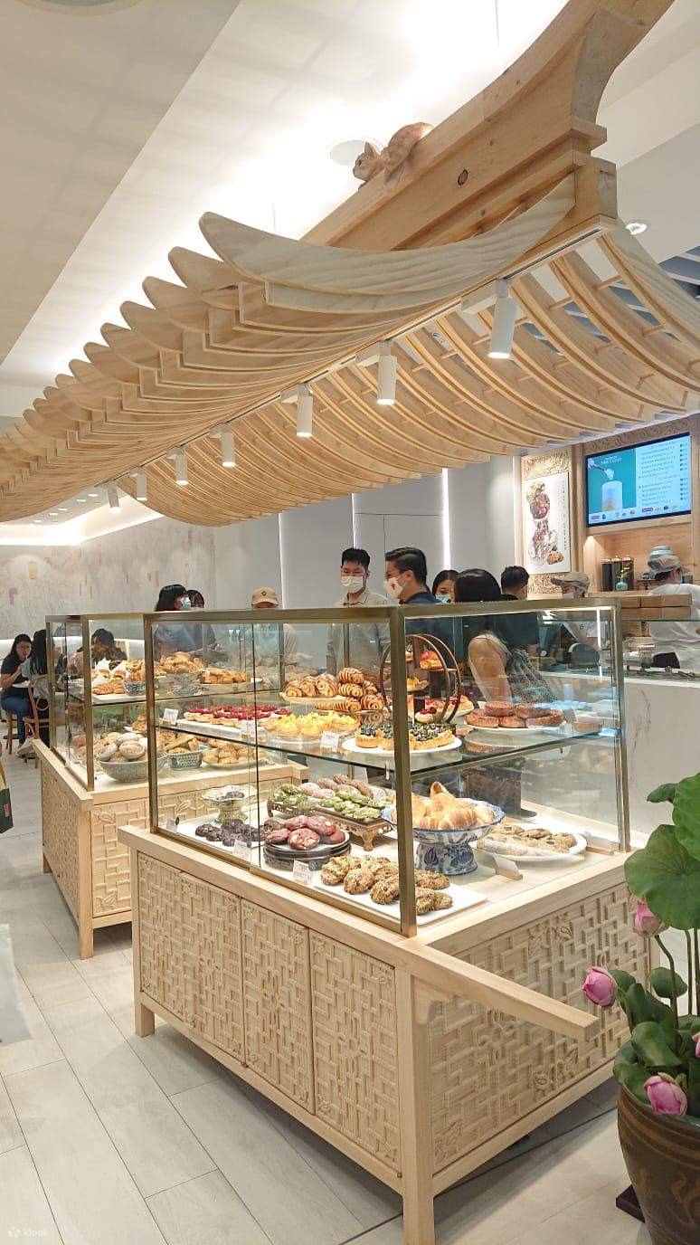 Charlie Tea in Takashimaya Shopping Centre