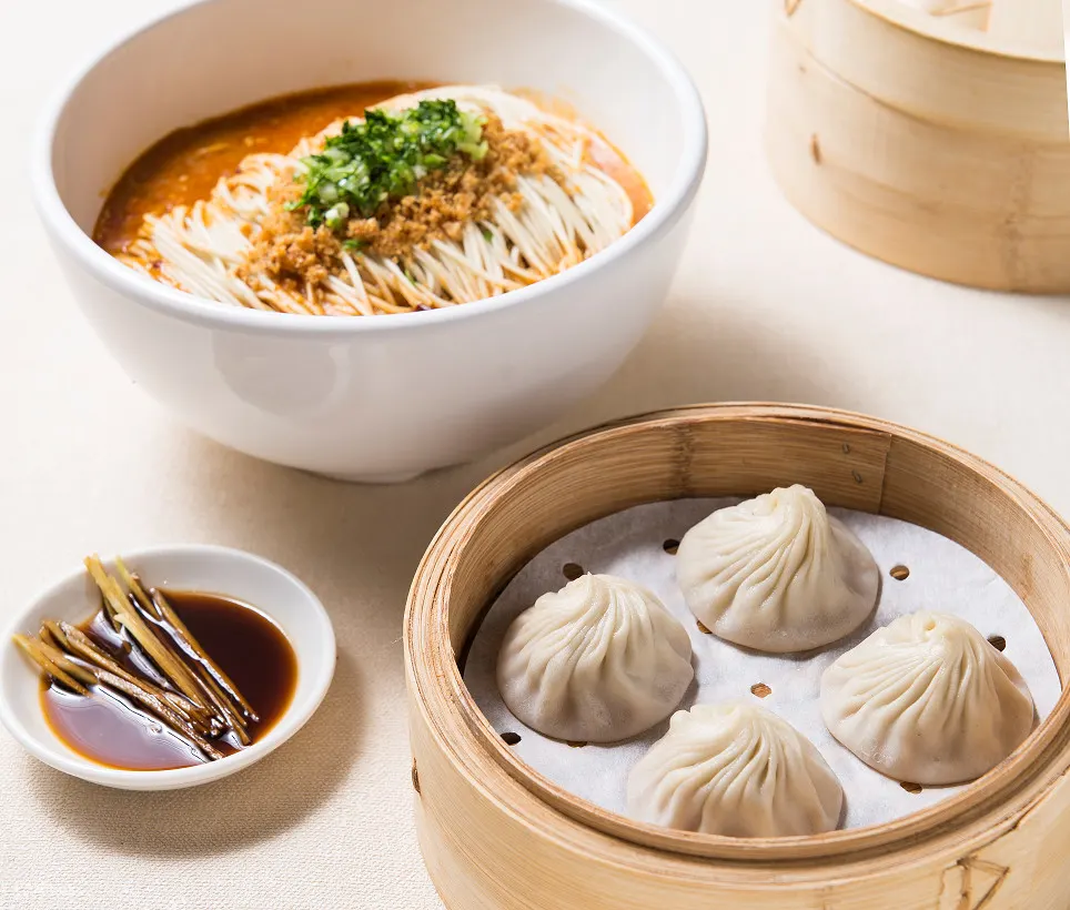 Crystal Jade La Mian Xiao Long Bao in Hong Kong International Airport ...