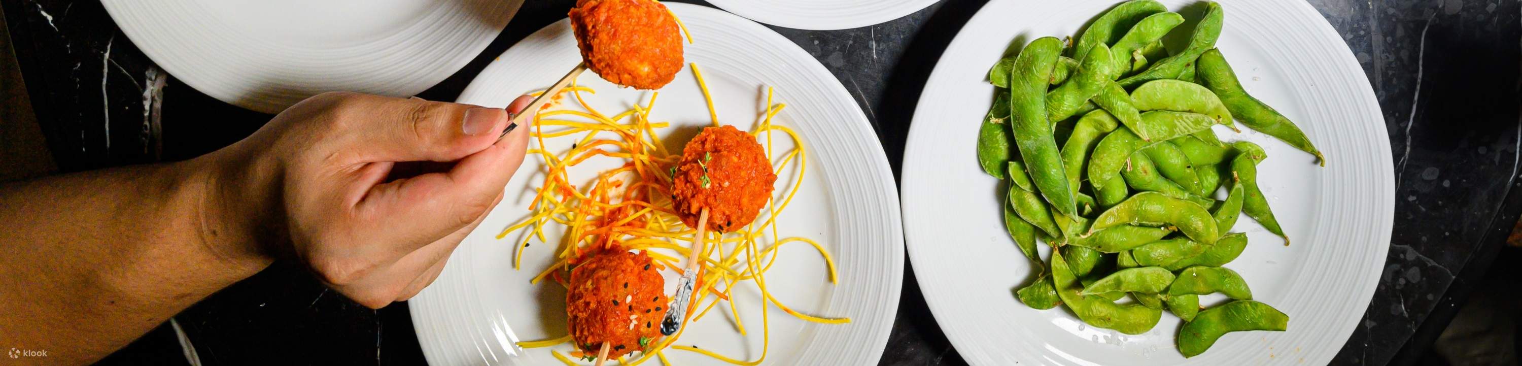 Mojjo Rooftop Lounge & Bar Skyview Hotel - Klook