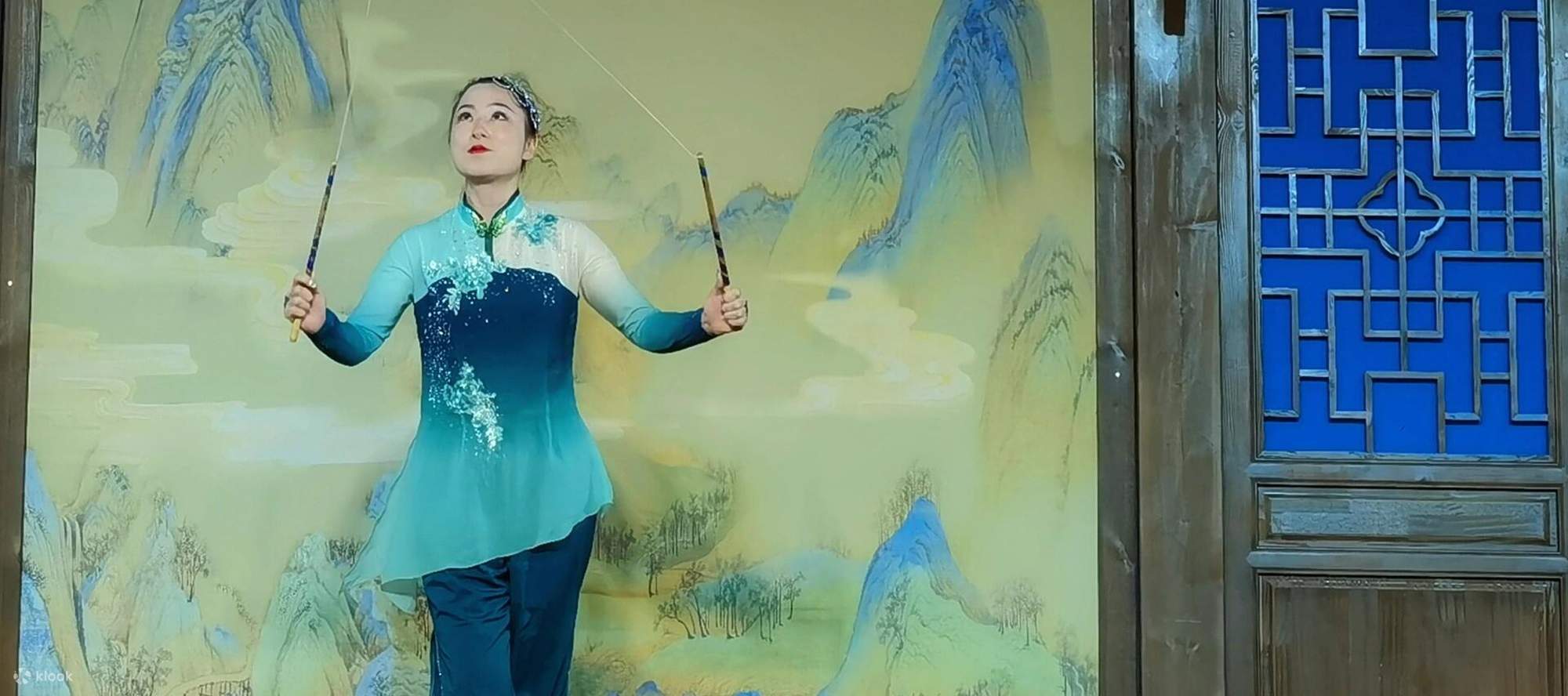 Chengdu Liyuan Hall (Chunxi Road Taikoo Li) Theater Ticket - Klook