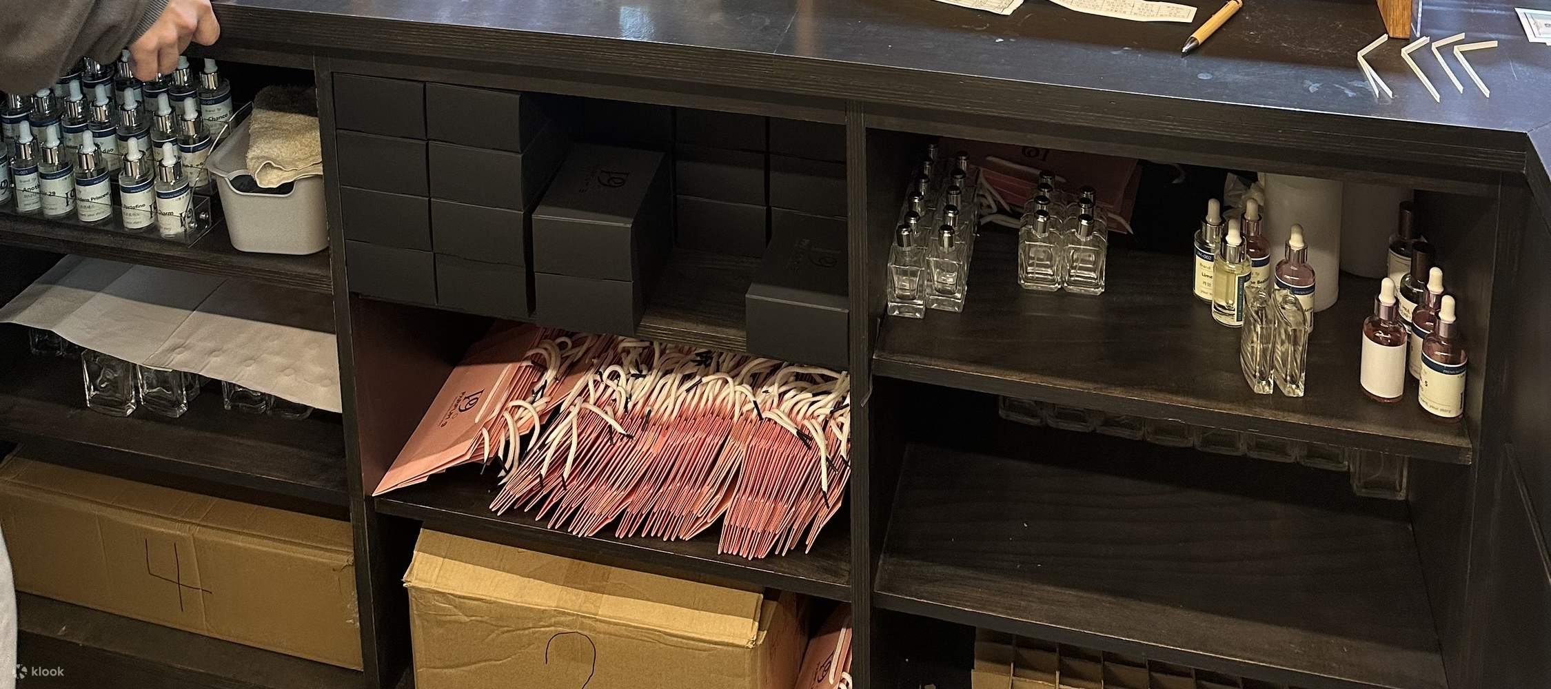 Perfume Studio: Blend, Bottle, and Bring It Home - Klook