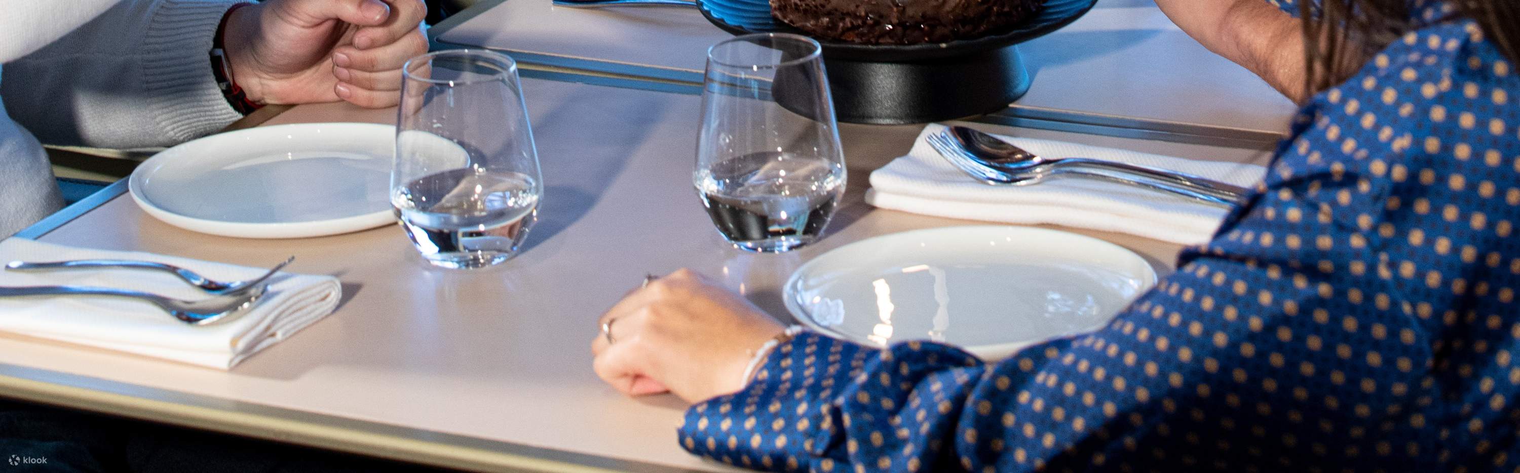 Enjoy a Luxurious Eiffel Tower Dinner with Access to 1st Floor | Klook