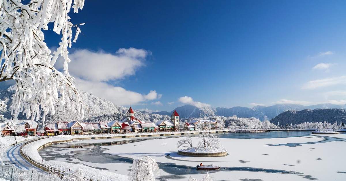 One-day tour to Xiling Snow Mountain in Chengdu (round trip from ...