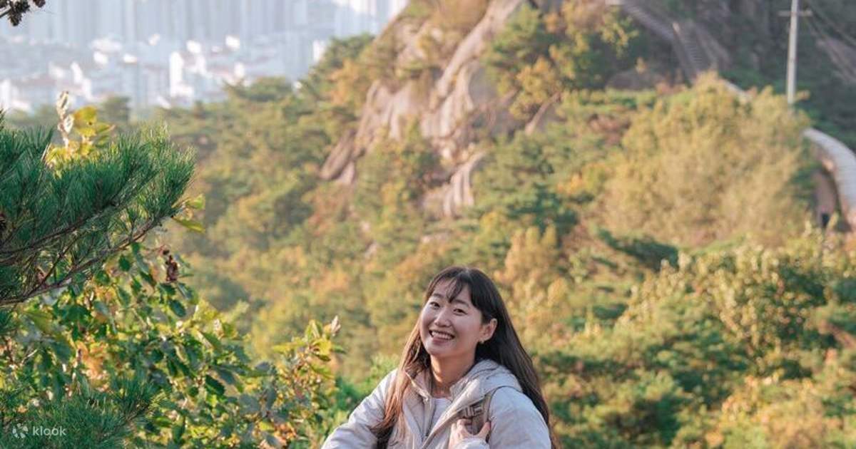 Seoul Inwangsan & Bugaksan Mountain Hiking Tour - Klook Philippines