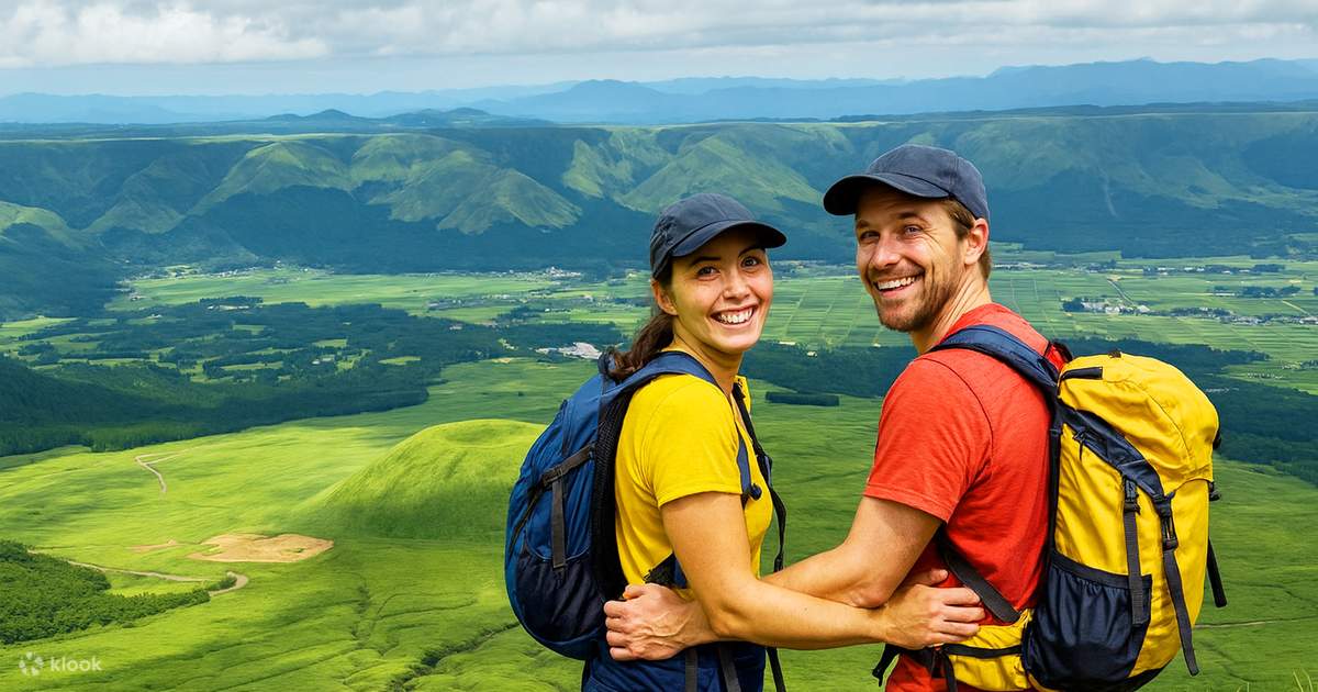 Kumamoto Castle + Mount Aso + Crater + Kusasenri + Mount Kishima ...