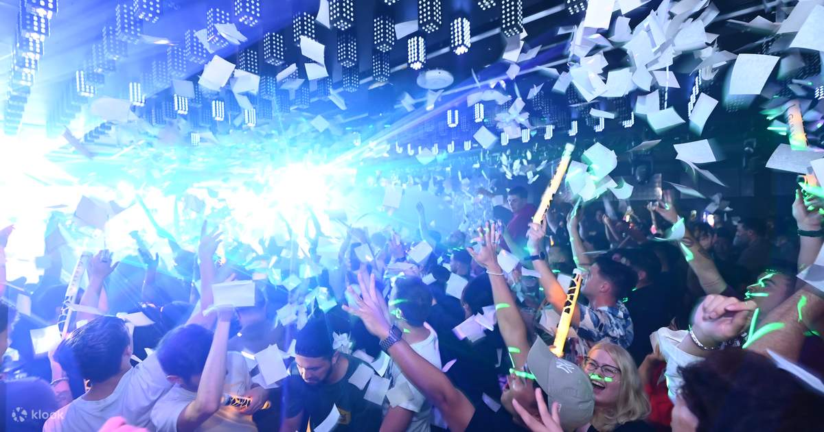 GIRAFFE admission ticket (Osaka nightclub) - Klook