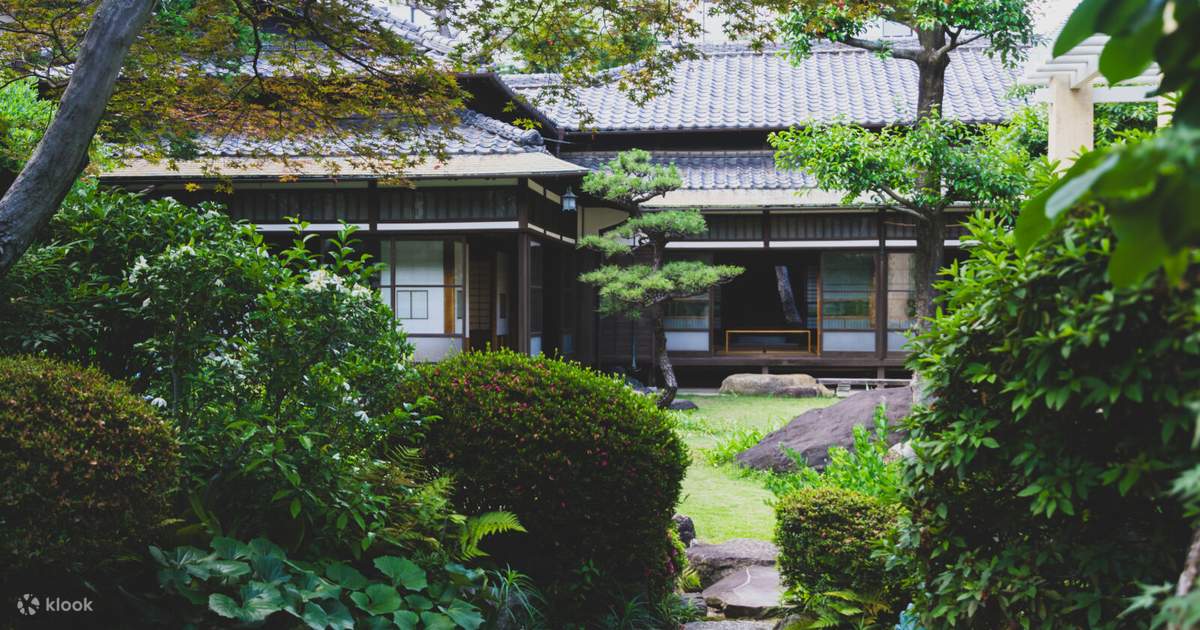 Guided Walk through Nagoya's Castle, Gardens, and Historic Estates ...