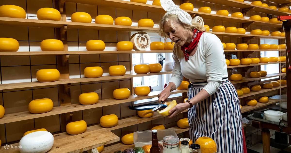 Volendam Day Tour with Cheese Farm and Clog Factory Visit - Klook India
