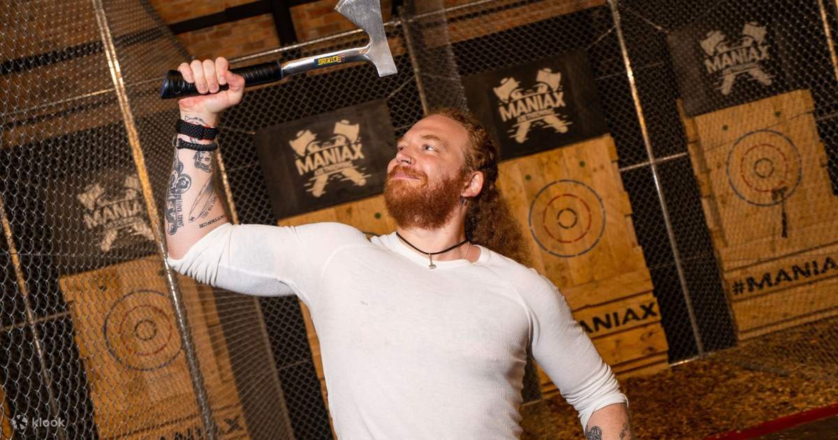 MANIAX Axe Throwing Experience in Newstead - Klook Singapore