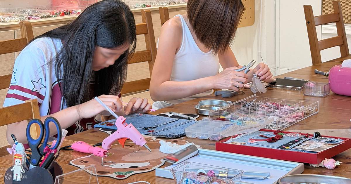 DIY Denim Frame with Bag Charm Workshop by Poison Studio - Klook