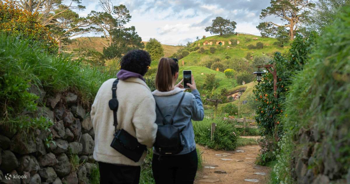 Tour 2 Ngày Hobbiton Rotorua và Hang Waitomo từ Auckland - Klook Việt Nam