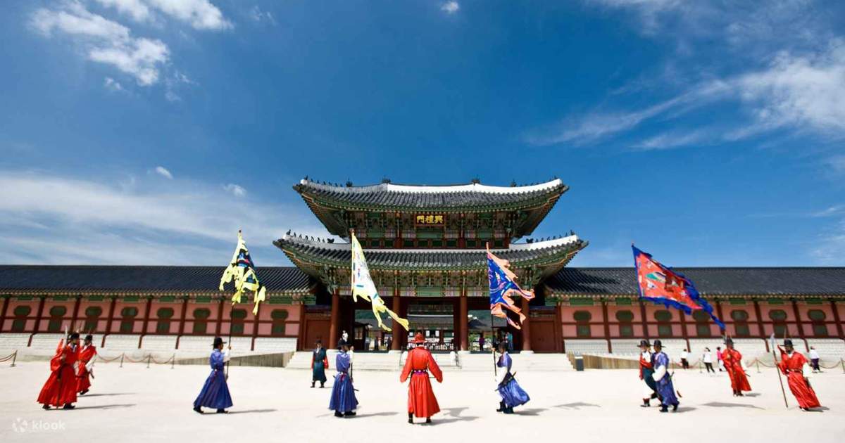 Docent-Guided Palace Tour - Klook Philippines