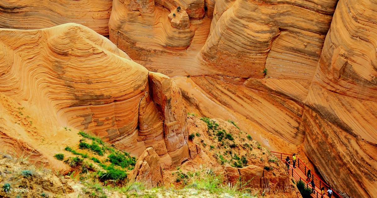 Xi'an: Hukou Waterfall & Wave Valley Trekking 2-Day Tour - Klook ...