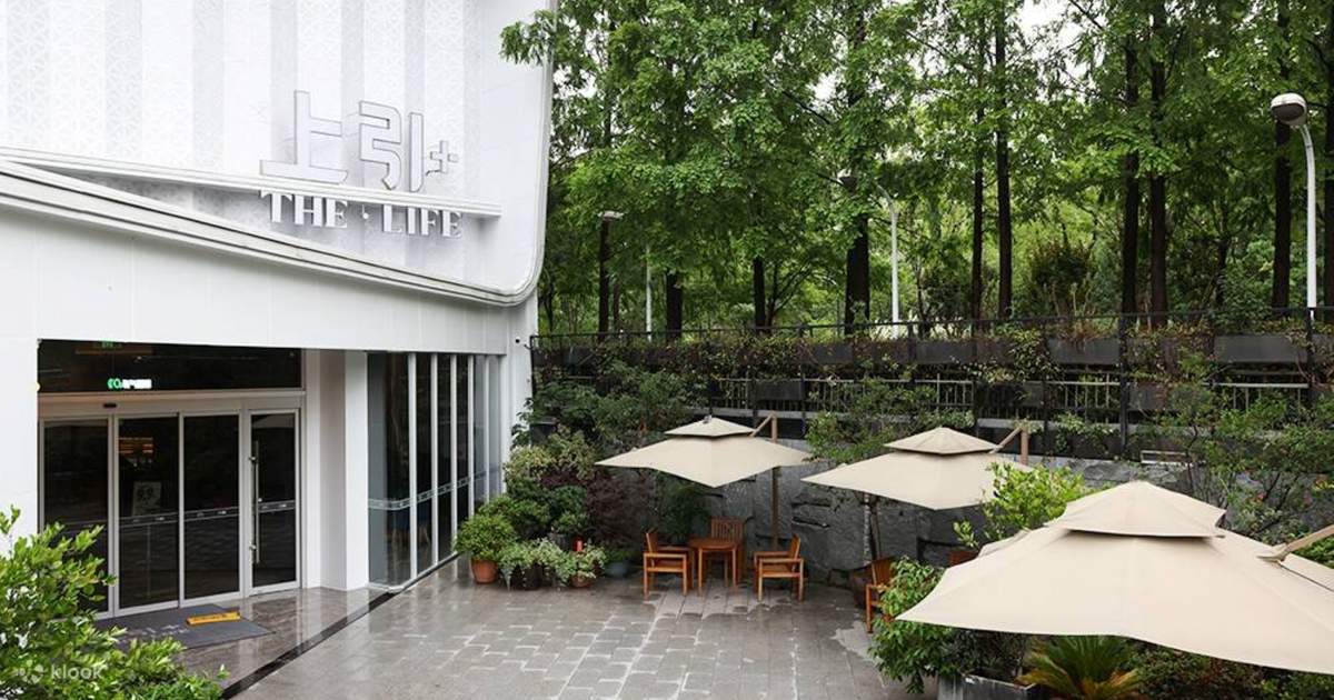 Shangyin + SPA Center | Near Shanghai Railway Station - Klook