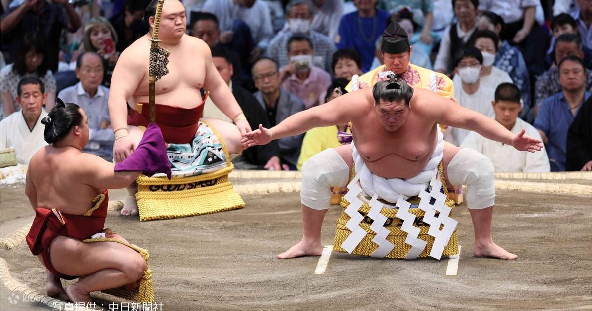 Menonton Gusti Sumo dan Misokatsu Yabaton Sertai Lawatan Berjalan ...