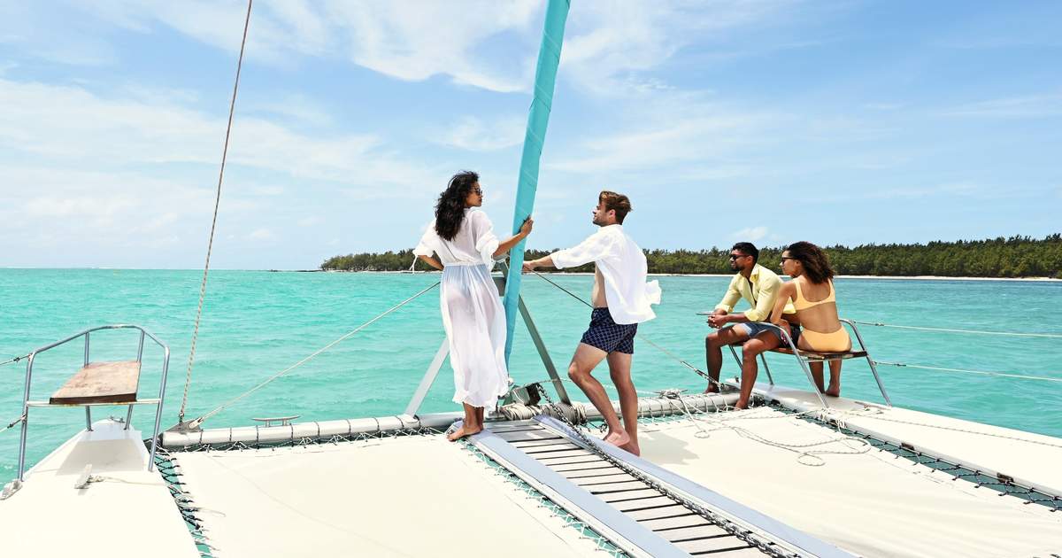 GRSE Waterfall & Ile aux Cerfs One-day Snorkeling & Catamaran Tour - Klook