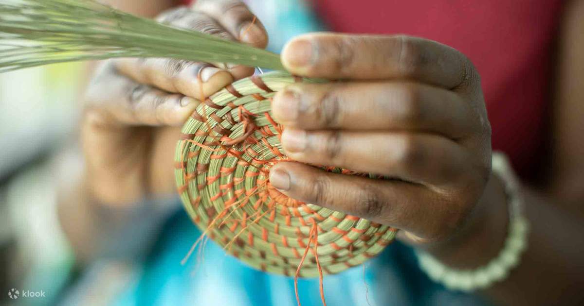 Traditional Basket Weaving in a Garden - Klook Malaysia