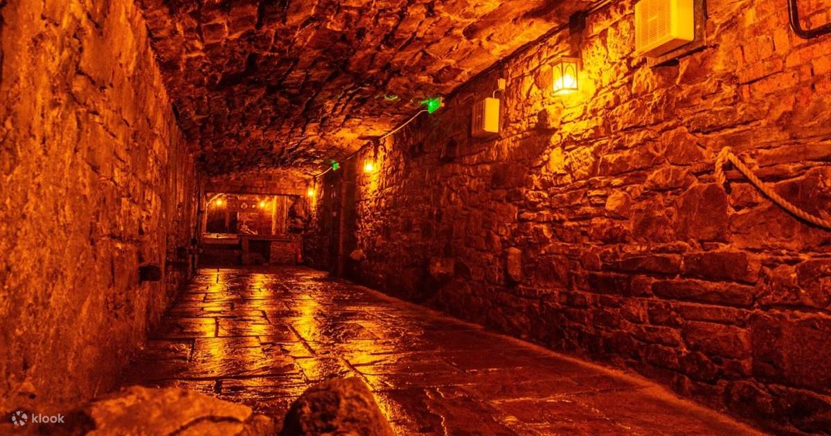Old Town and Underground Ghost Tour in Edinburgh - Klook Singapore