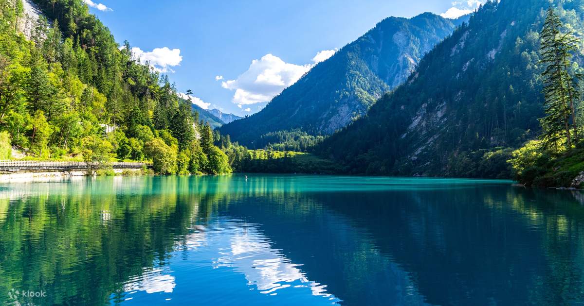 Four Seasons Fairy Tale · 3-Day Tour of Jiuzhaigou in Aba, Sichuan ...