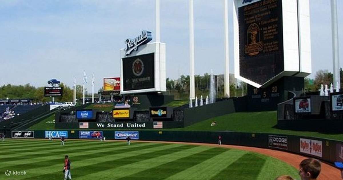 Partita di baseball dei Kansas City Royals al Kauffman Stadium - Klook ...