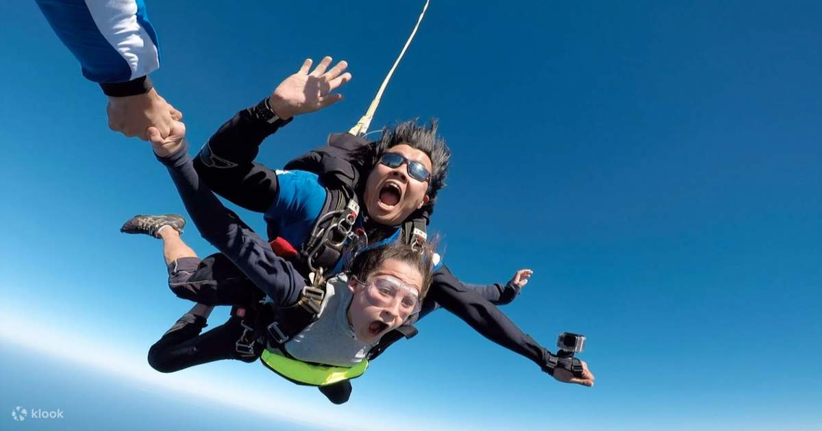 Sydney Tandem Skydive Experience by 1300 Skydive in Sydney - Klook ...