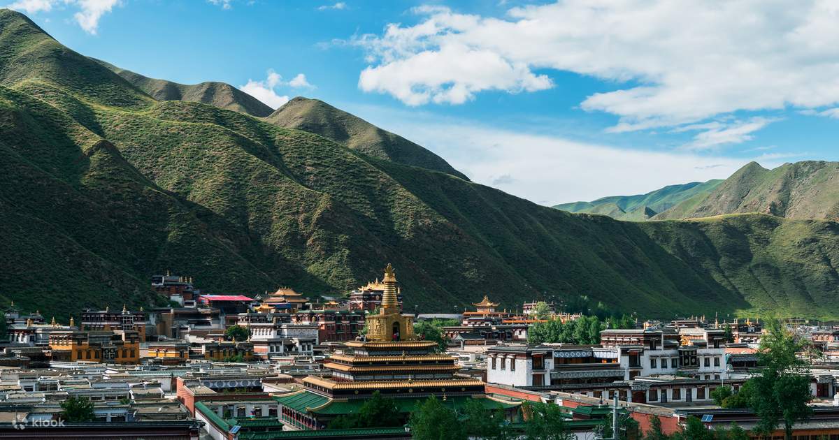 One-day chartered car tour from Lanzhou to Gannan Labrang Monastery ...