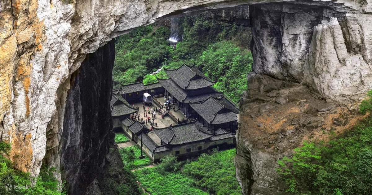 Chongqing Three Natural Bridges & Wujiang River Gallery Full-Day Tour ...